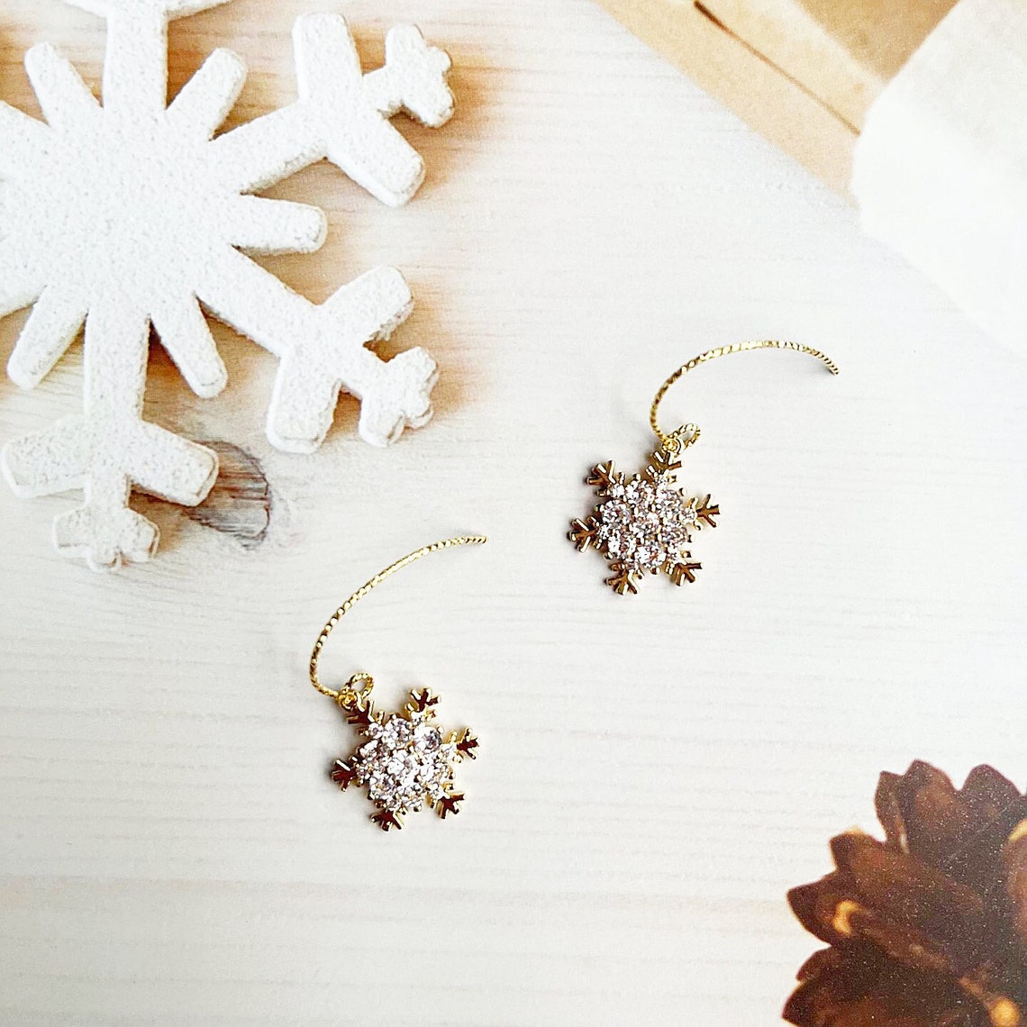 Gold Sparkle Christmas Snowflakes Earrings CZ Snowflake - Etsy Canada