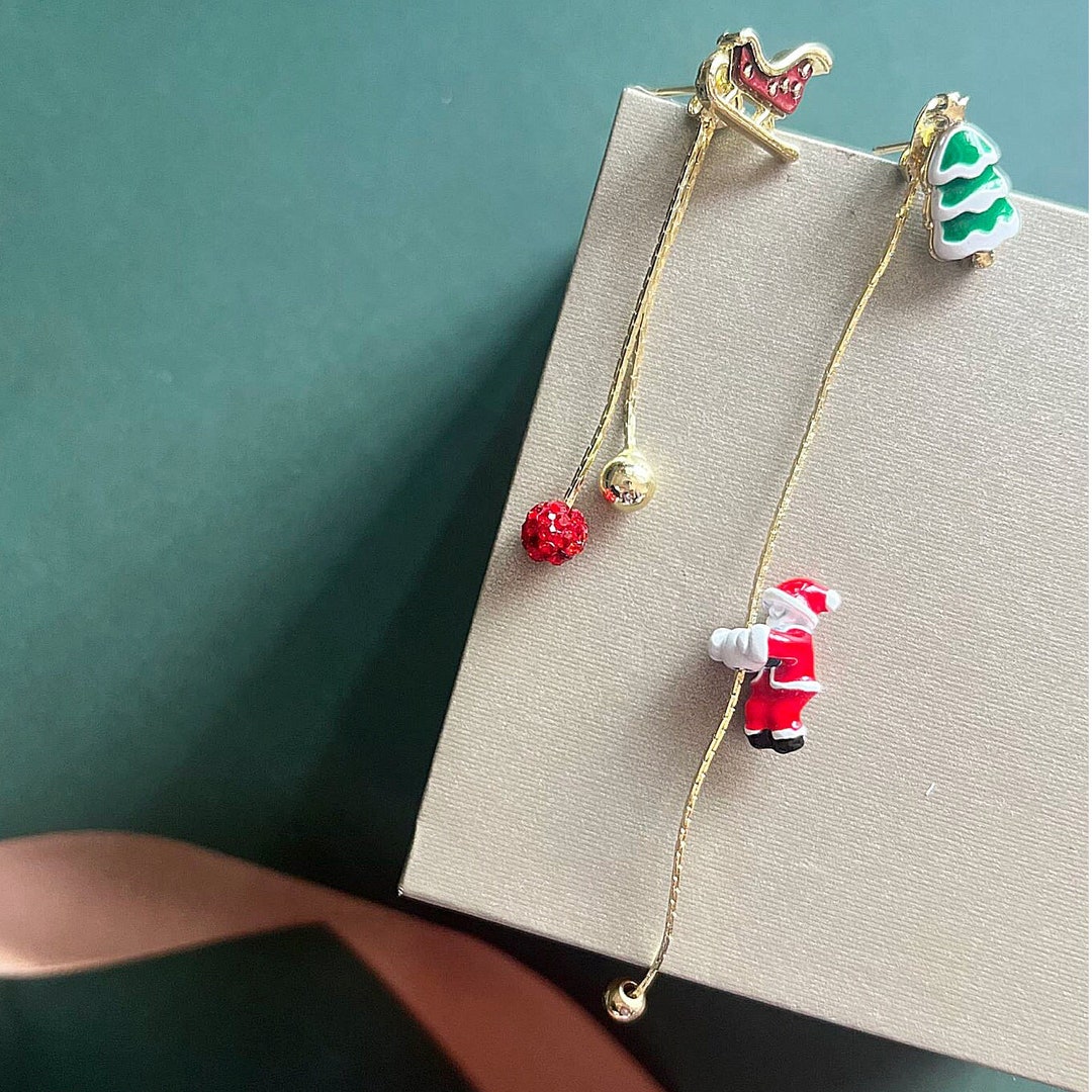 Mismatched Christmas Earring, Cute Santa Claus Dangle Earring ...