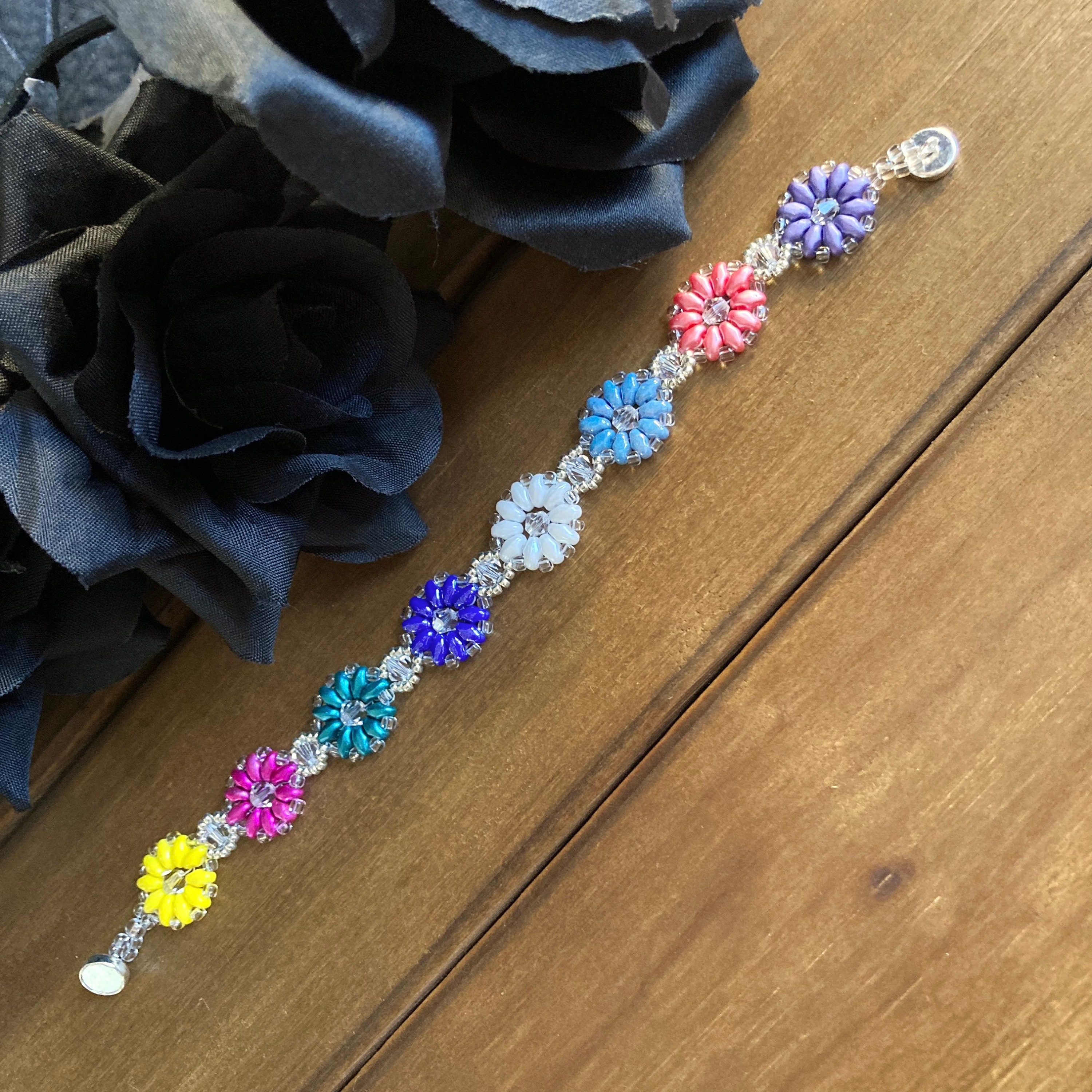 Tutorial for Little Beaded Flower Bracelet, With Multicolor Duo Beads ...
