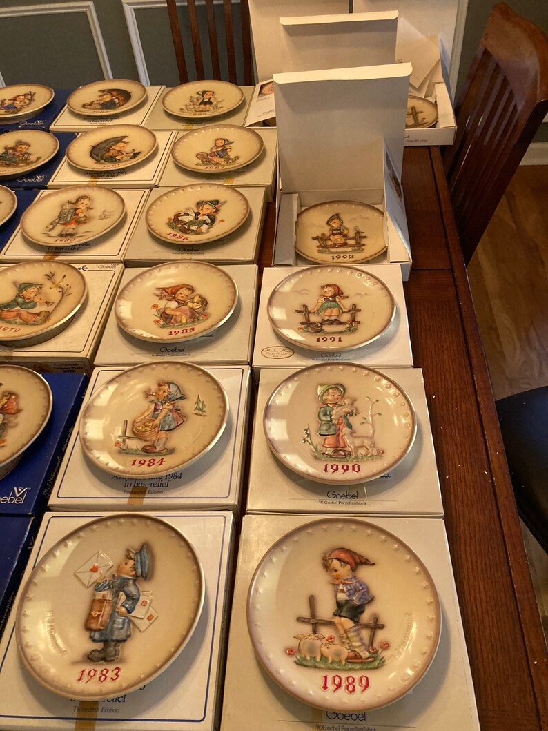 Vintage Antique M.I. Hummel Plate Plates Collection Annual Collectible ...