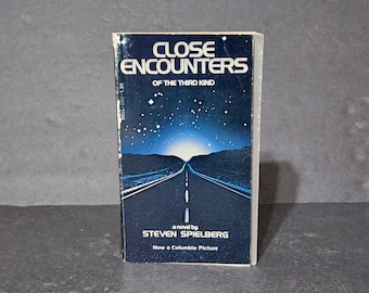 1978 Novelization of 'close Encounters of the Third Kind'. Hardcover ...