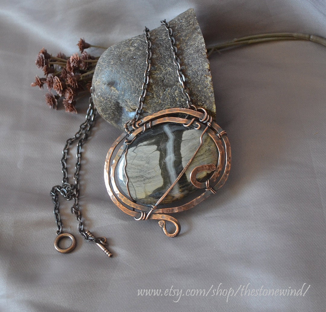 Stone Wind twister: Ef5 Boho Hammered Copper Crazy Lace Agate Pendant ...
