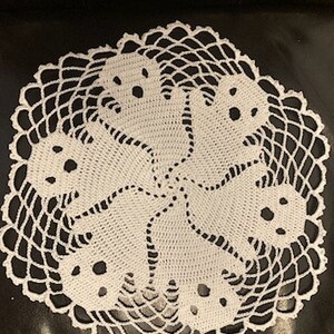 Handmade Crochet Ghost Doily - Halloween Centerpiece - Etsy
