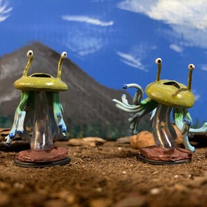 Flumph-painted DND Miniature - Etsy
