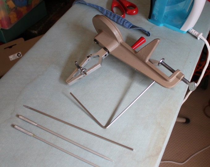 Hand Bobbin Winder for Weaving, Lace, Quills or Pirns. Unique ...