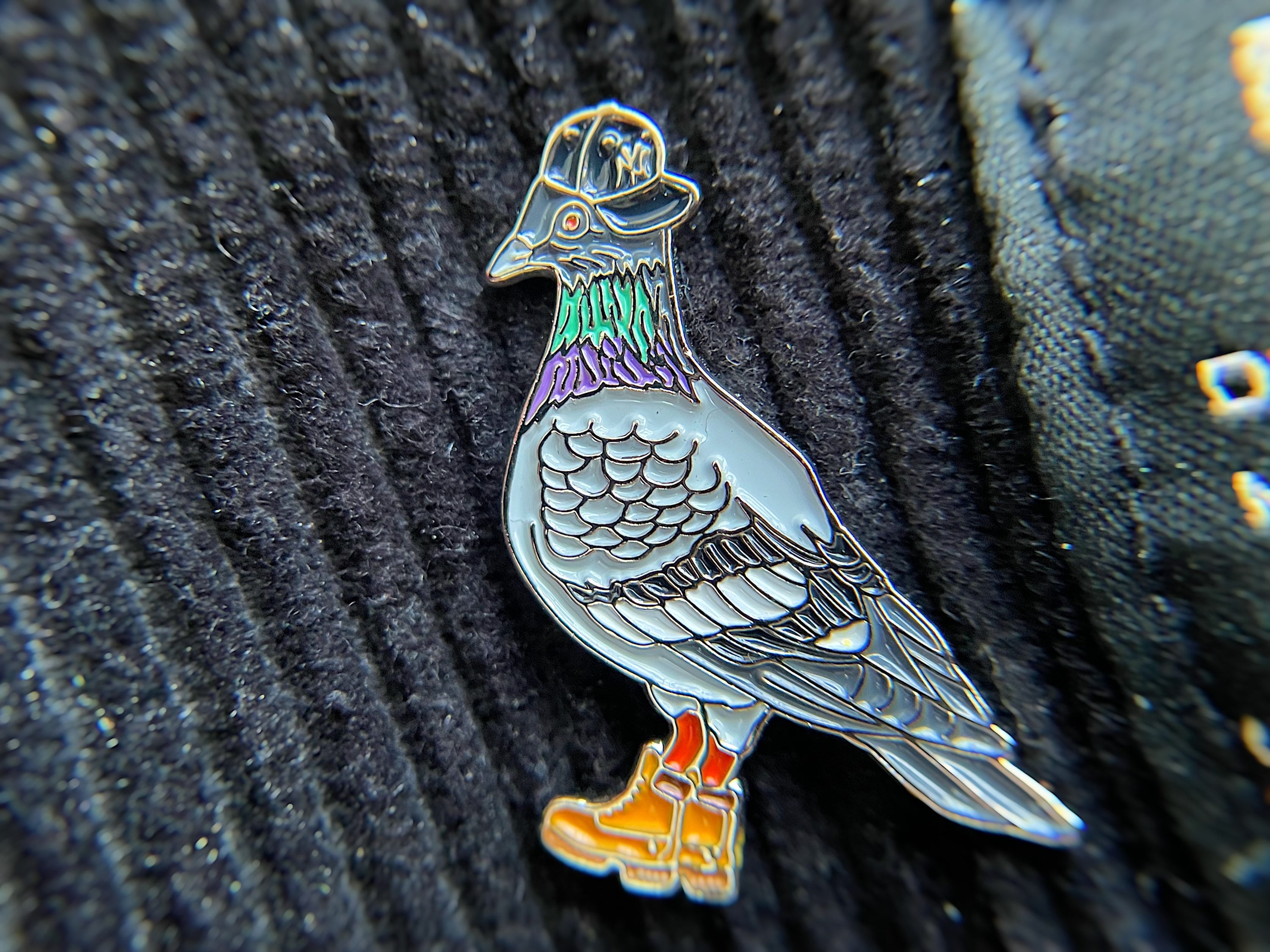 New York Pigeon Enamel Pin - Etsy