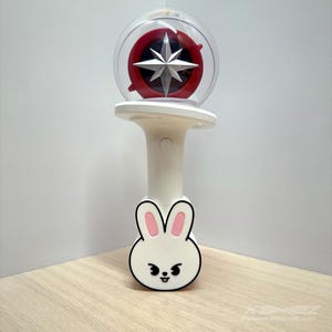 SKZOO Leebit Lightstick Stand, Lee Know, Stray Kids Nachimbong Stand ...