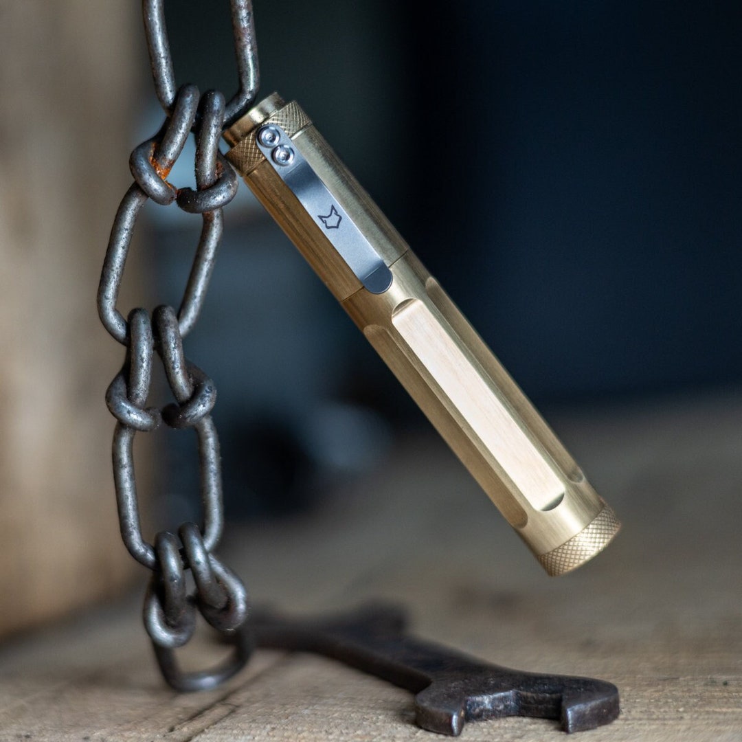 The sharpie Mini Caddy Brass Mini Pen Case Magnetic Writing Tool Pen ...