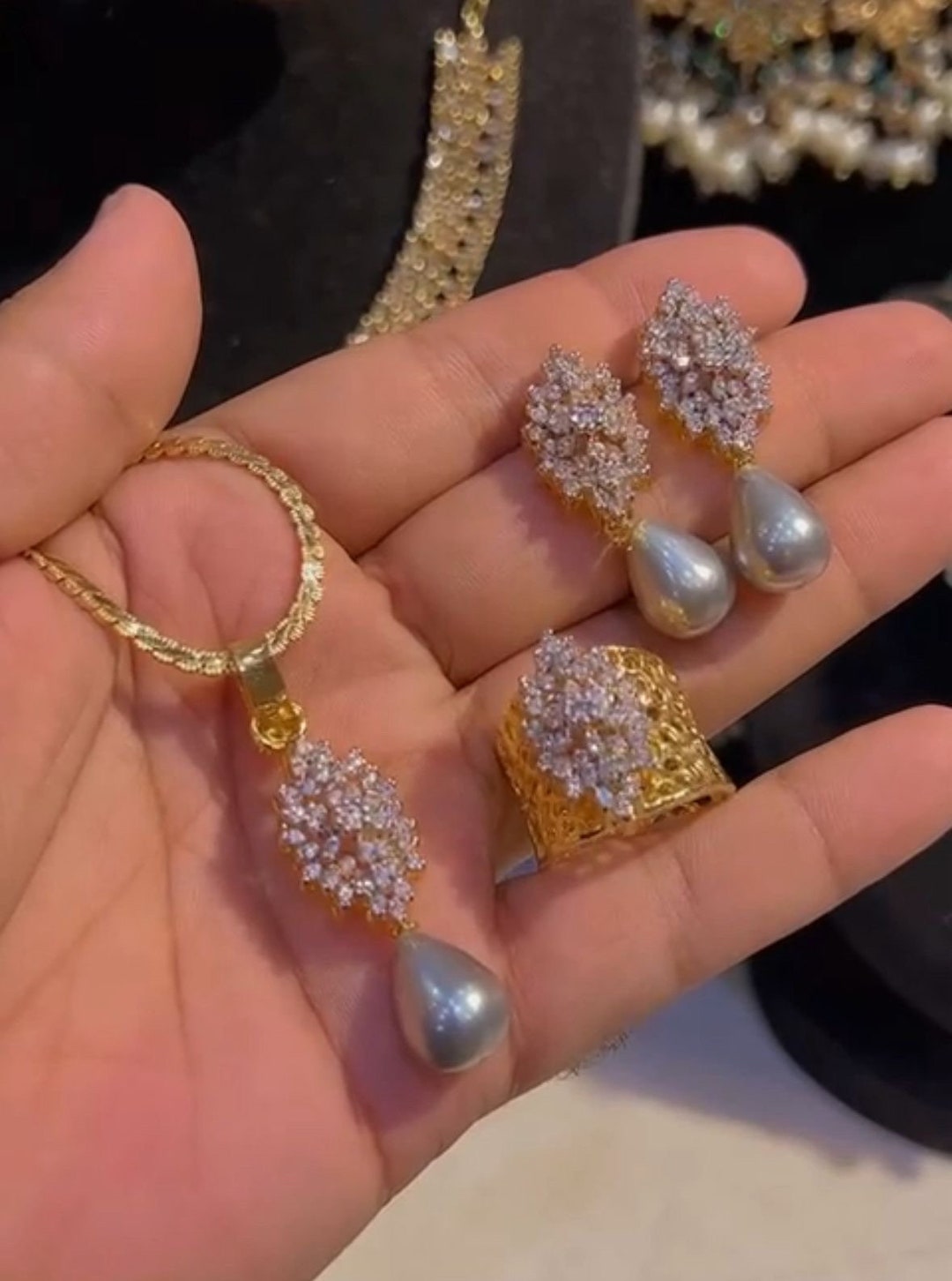 Simple yet Classy Pendant Set/ Indian Pakistani Shaadi Wedding Bridal ...
