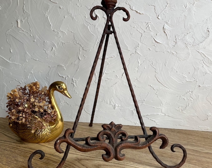 Vintage French Country/rustic Style Easel -- Dark Brown Cast Iron ...
