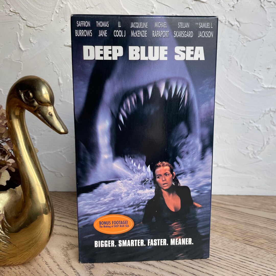 1990s Thriller Deep Blue Sea VHS - Etsy
