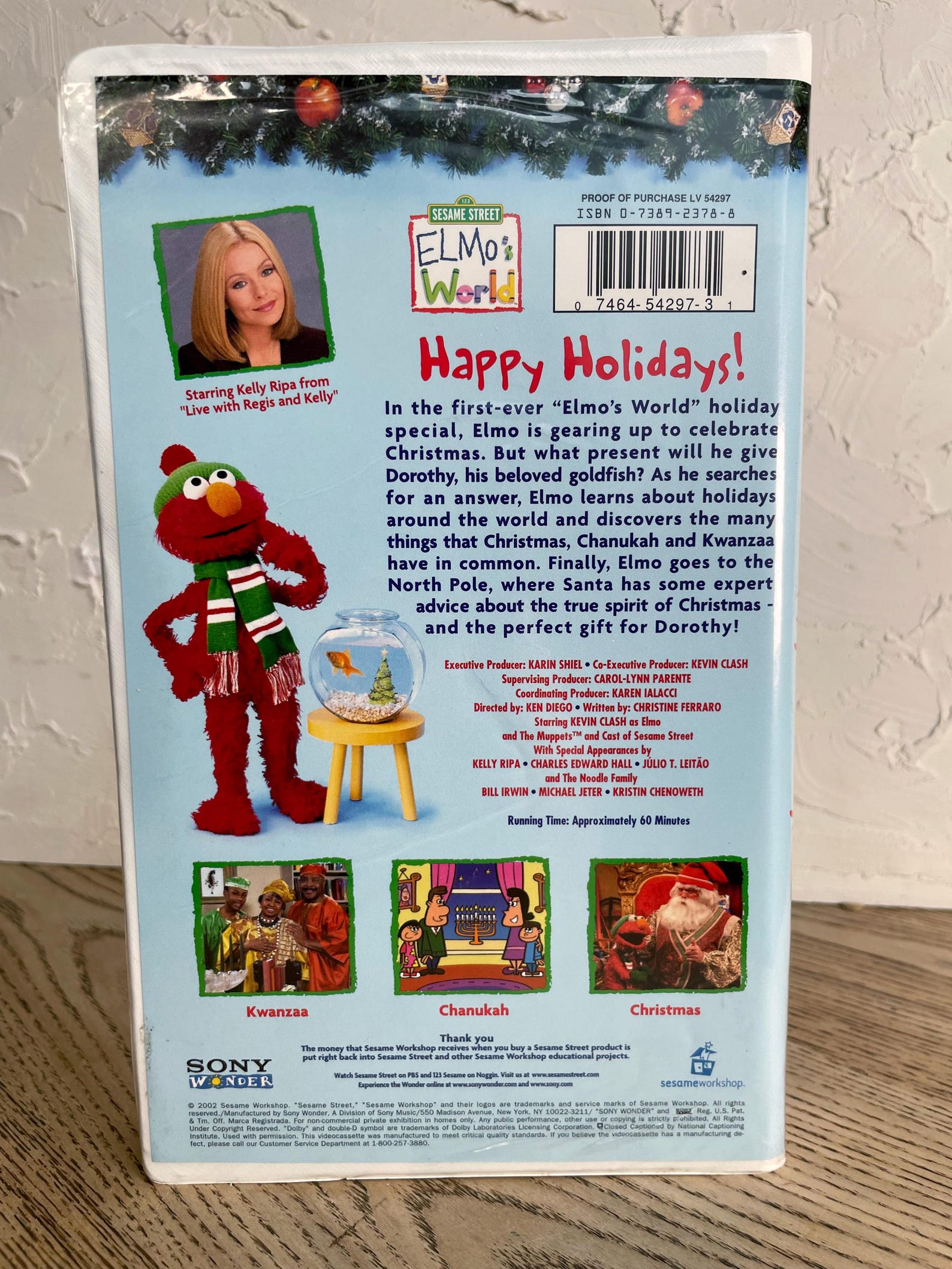 Vintage Elmo's World: Happy Holiday VHS Clamshell 2002 --christmas ...