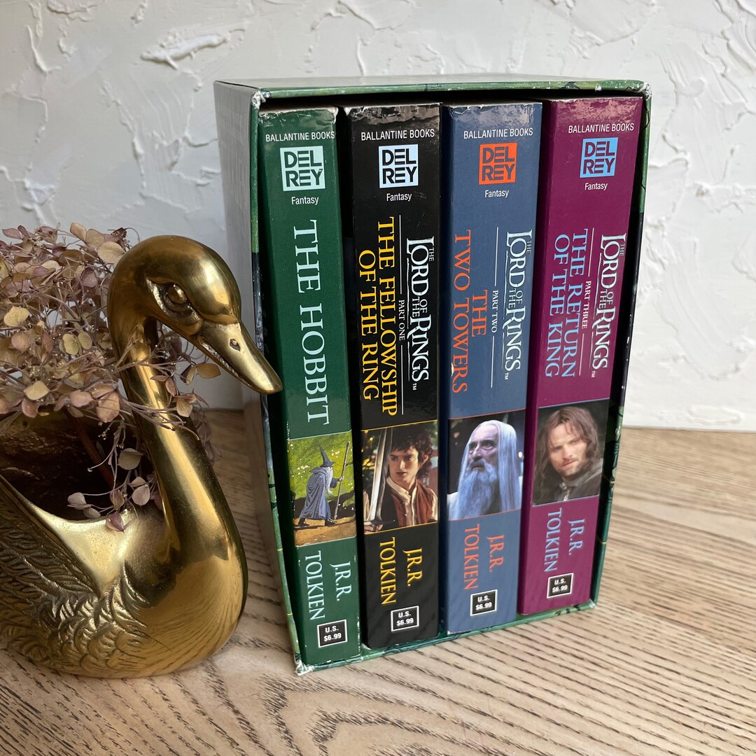 Vintage JRR Tolkien Lord of the Rings Trilogy and the Hobbit Paperback ...