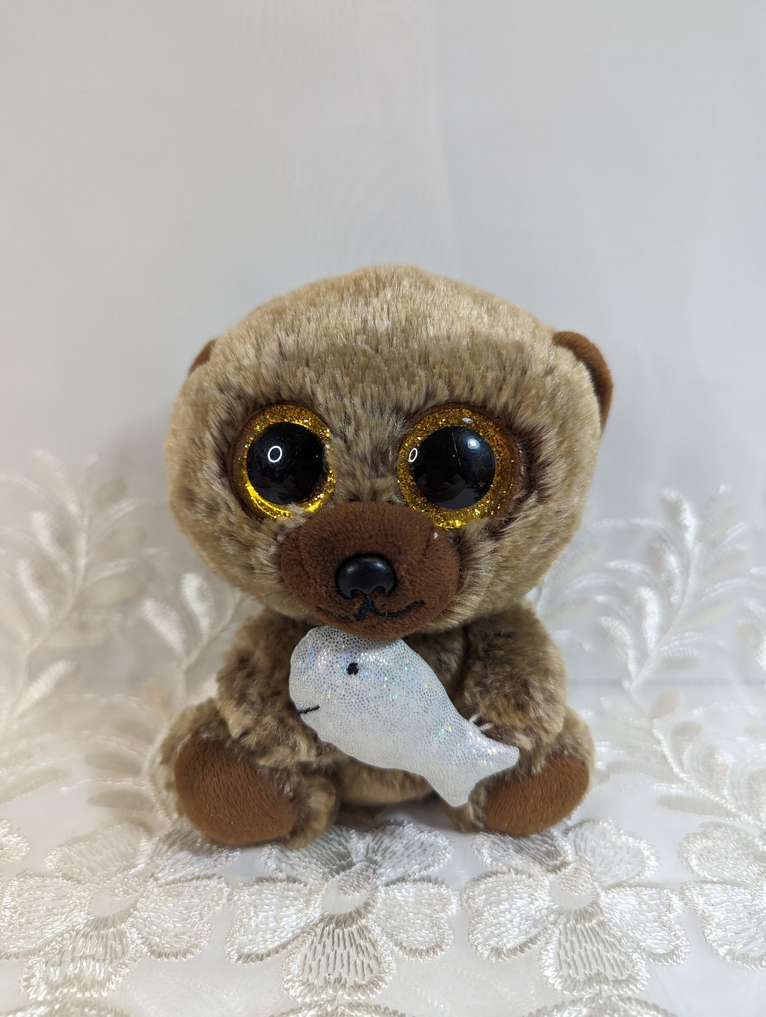 TY Beanie Boo - Henry the Bear Holding Fish (6 In) Canada Exclusive ...