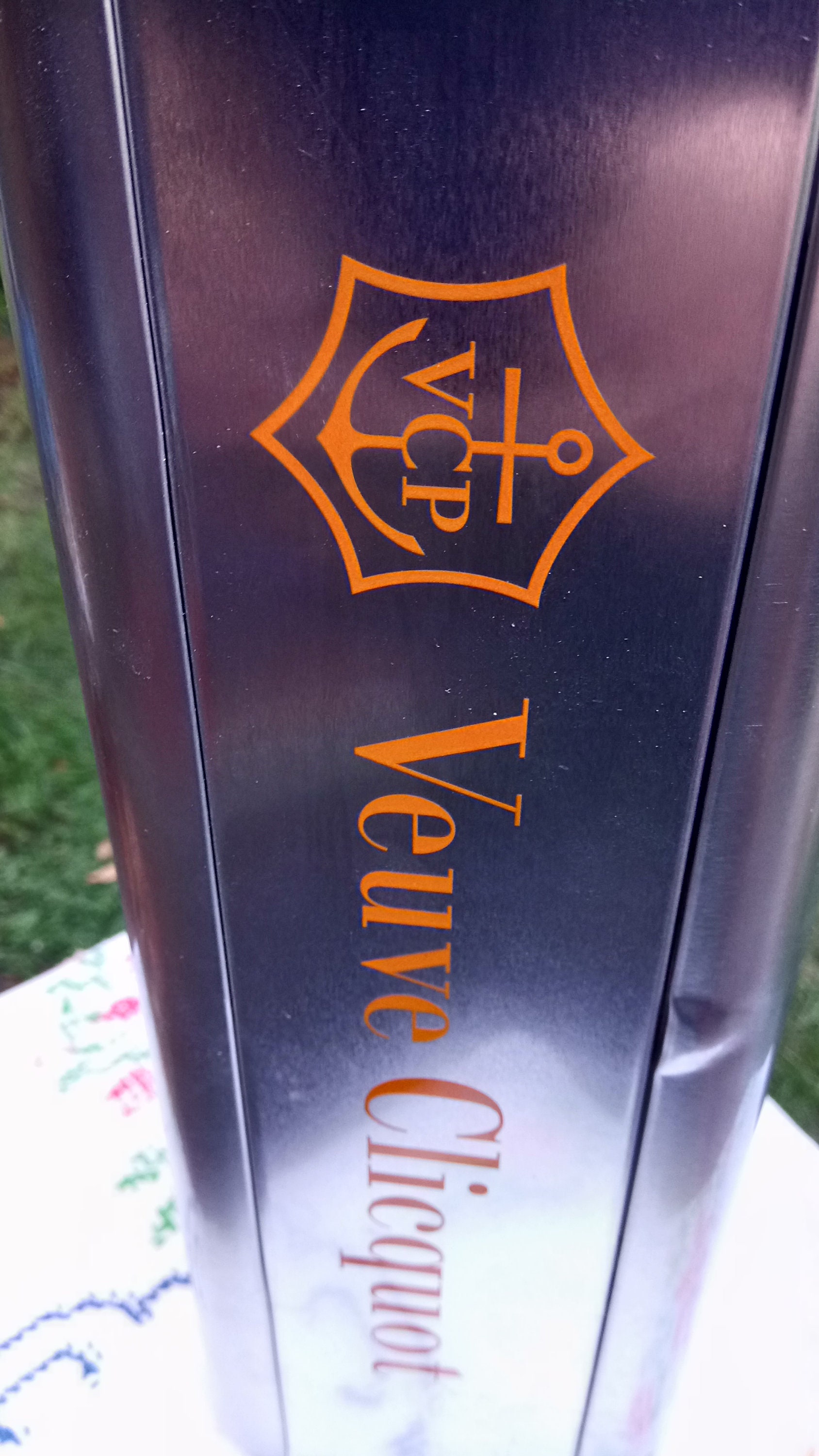 Very Rare : Veuve Clicquot Fridge Box Silver Color for Champagne Bottle ...