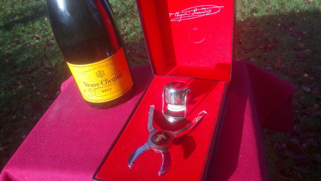 Unique Vintage Veuve Clicquot Gift Box With Champagne Bottle Stopper ...