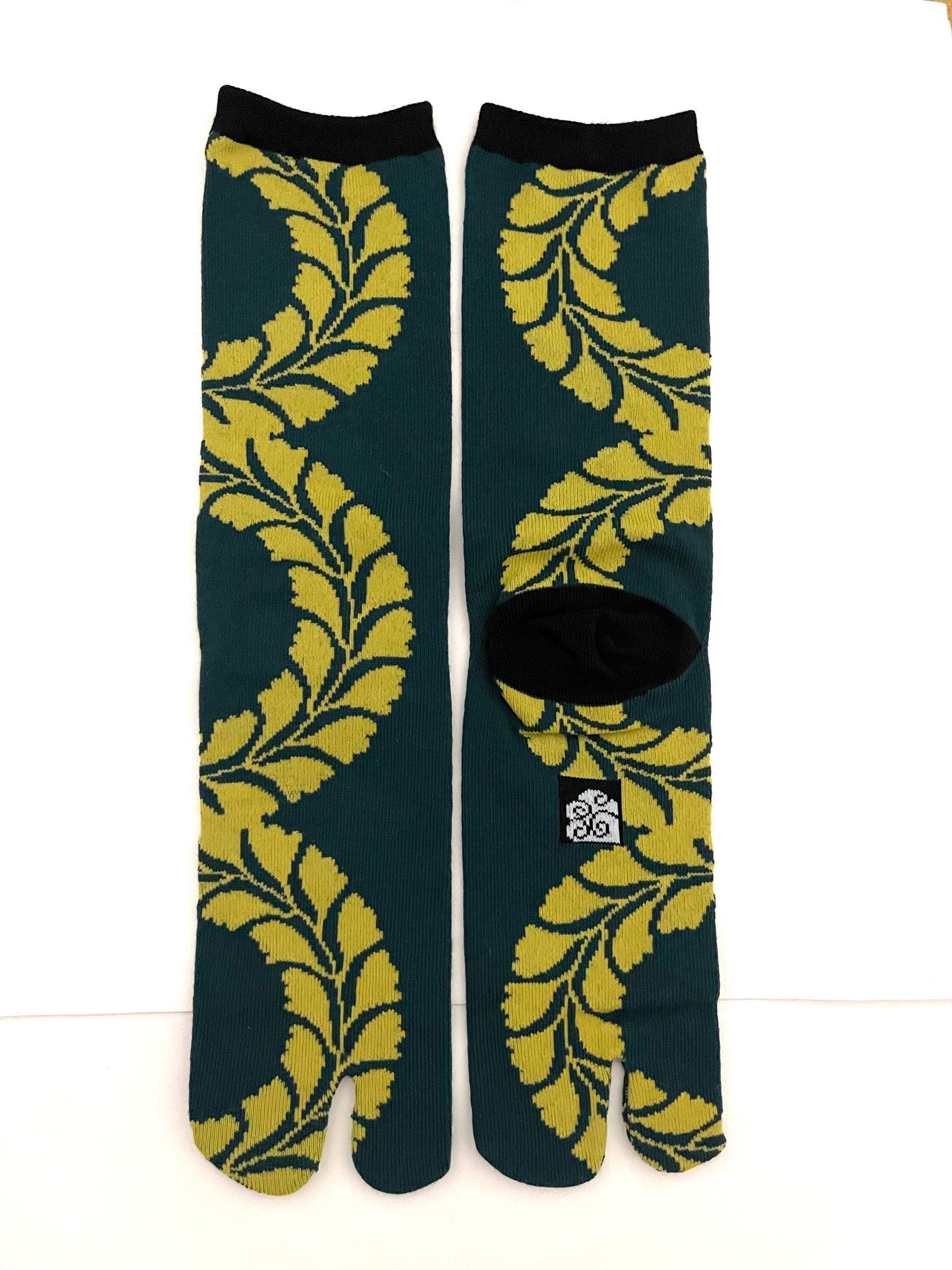 Japanese Wisteria Ring Pattern Tabi Socks - Wisteria Japanese Socks ...