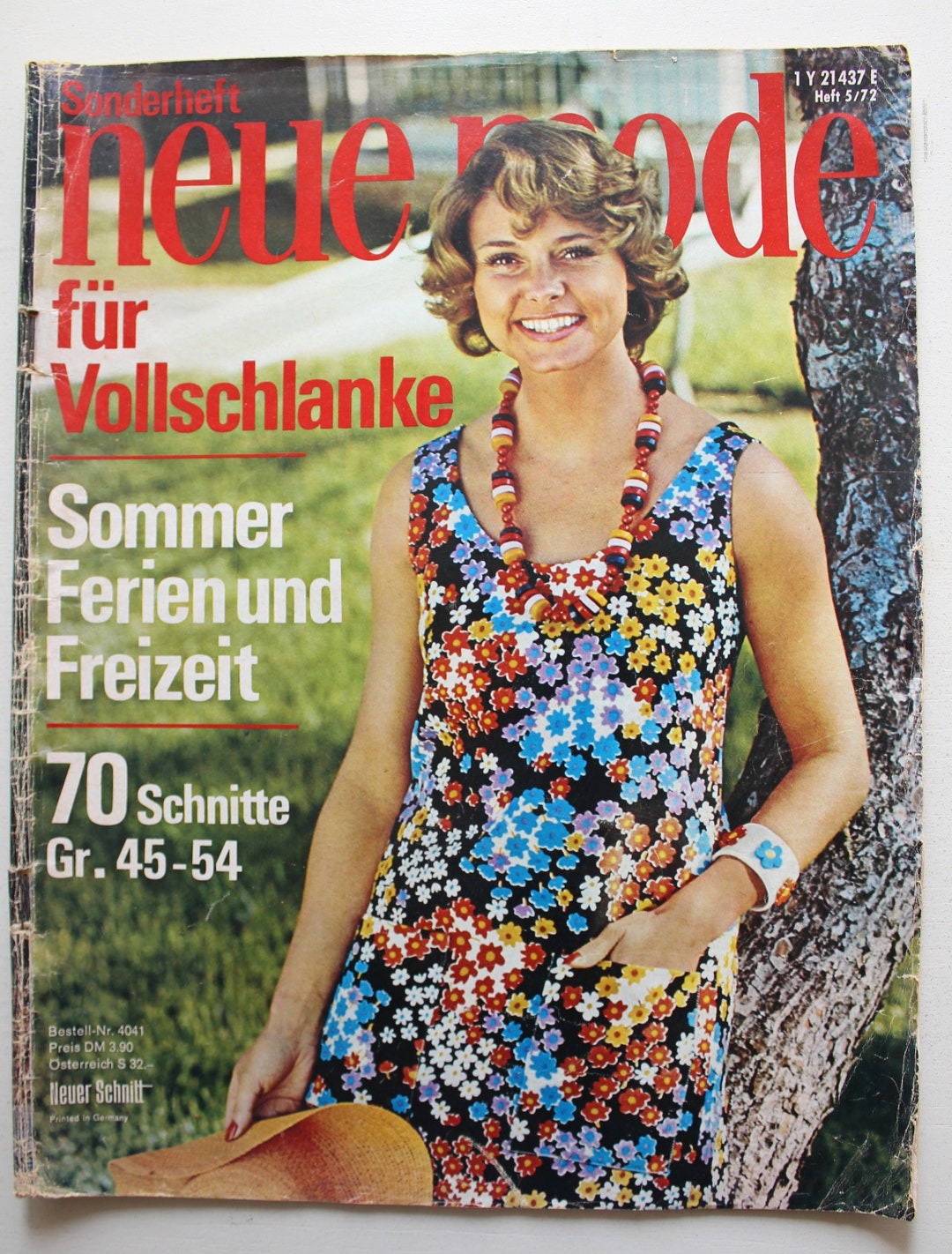 New Fashion Chic for Full-figured Summer 1972 Work Supplement, Pattern ...