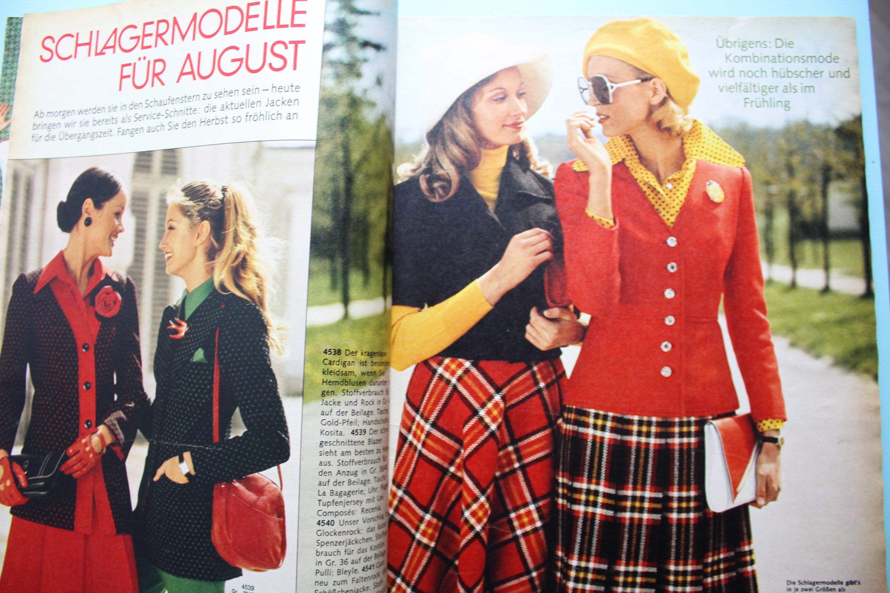 Burda Moden 8/ 1972 With Instructions, Patterns, Fashion Magazine, Fashion Magazine, Sewing ...