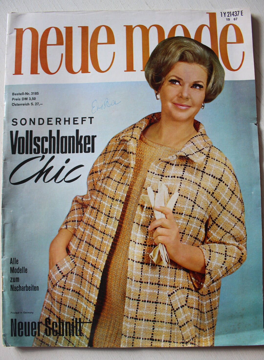 New Fashion Special Issue Chic for Full-figured 1967 Instructions ...