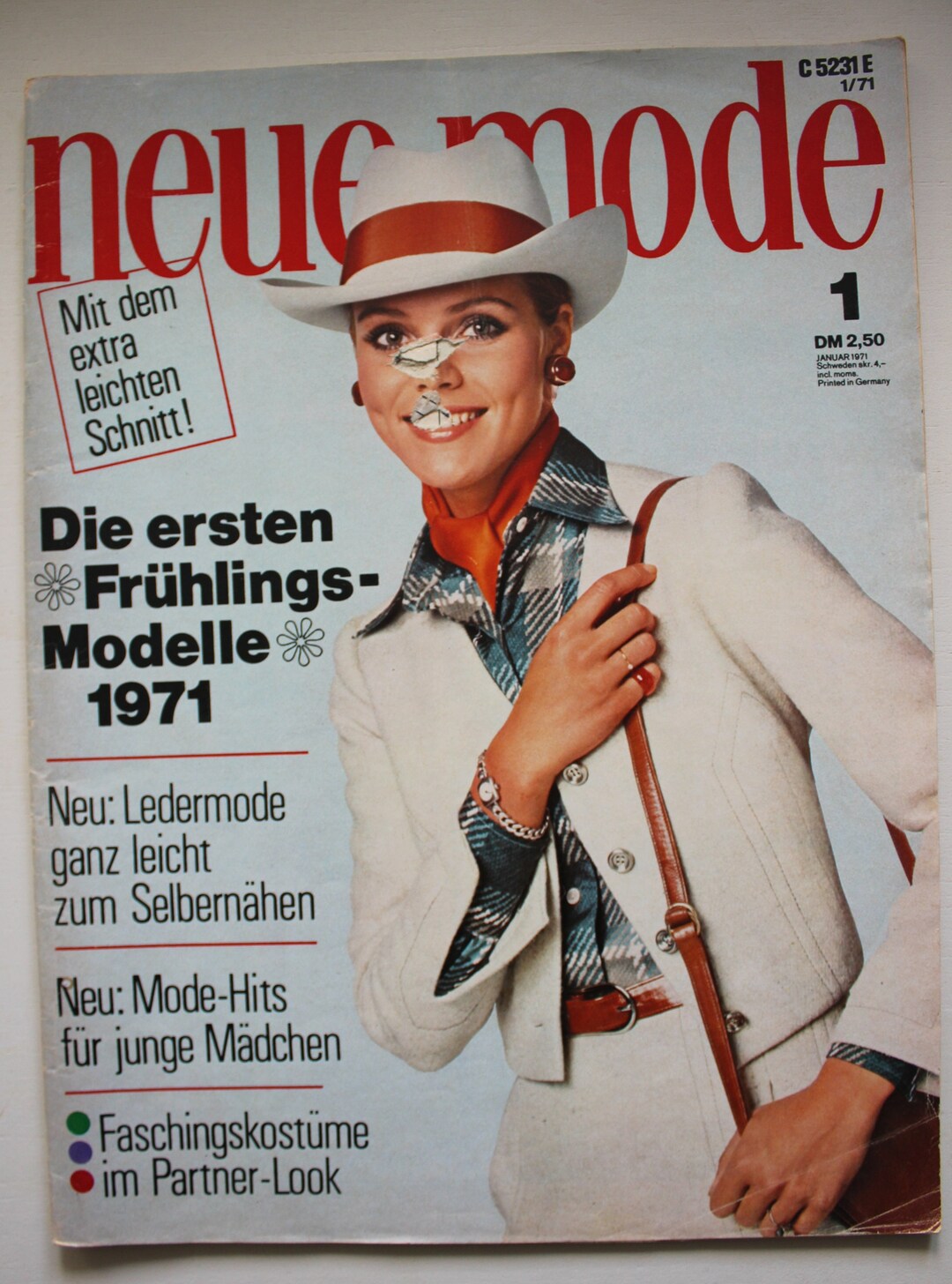 Neue Mode 1/ 1971 With Instructions, Patterns, Fashion Magazine ...