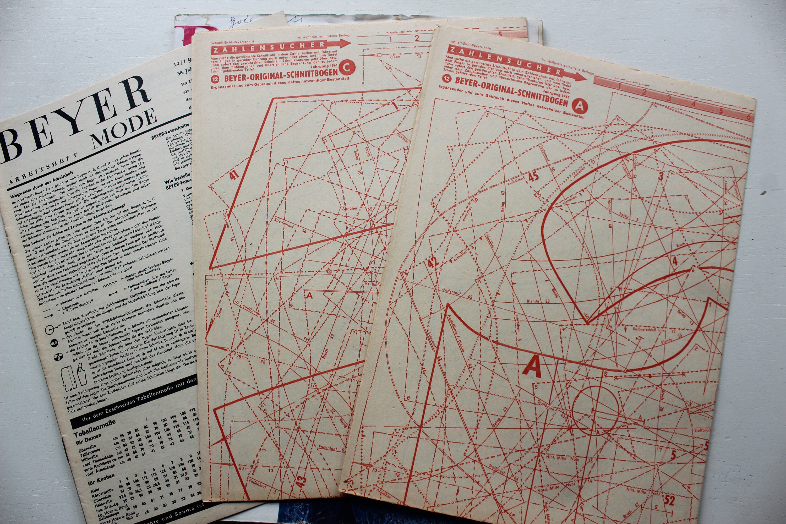 Beyer Moden 12/1961 Workbook Pattern Sheet, Fashion Magazine Fashion ...
