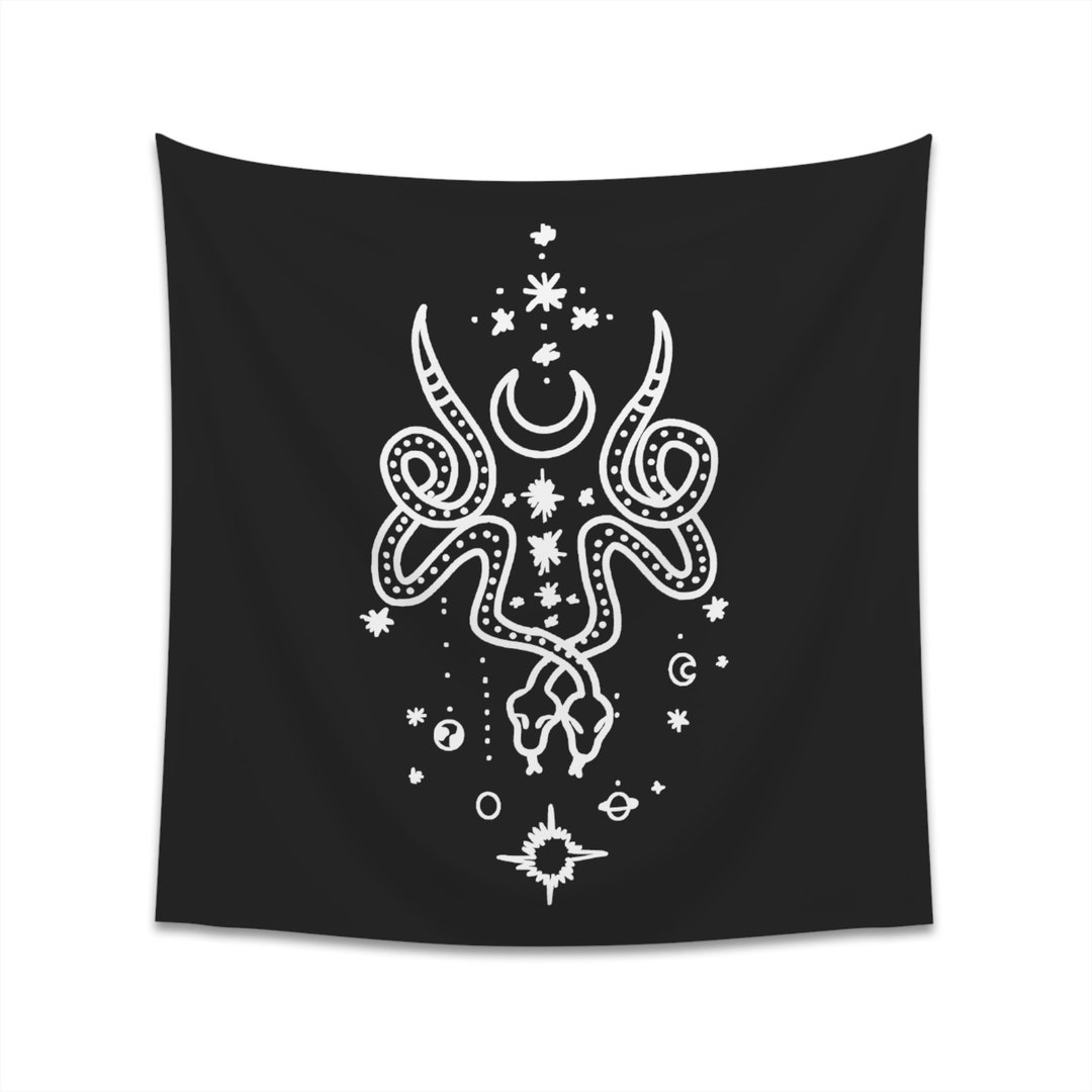 Lilith Altar Cloth, Witch Wiccan Pagan Tarot Cloth, Gothic Gift Altar ...