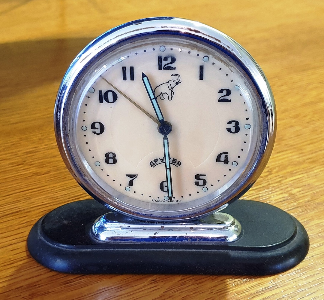Old Soviet Druzhba Alarm Clock 1950 Second Moscow Watch Factory - Etsy