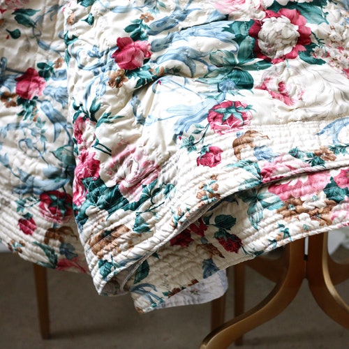 French Provencial Style Quilt - Etsy