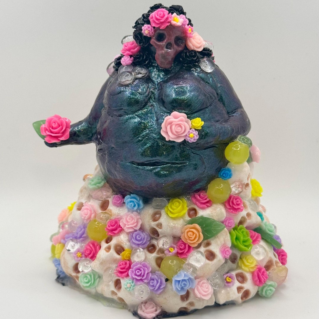 Fat Nature Goddess Figurine: Dark Fantasy Art, Skull & Flowers Decor - Etsy