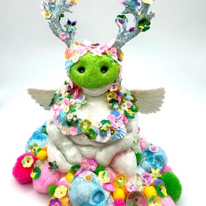 Gorgeous Fat Fae Flower Goddess With Skulls Original Body Positive Art ...