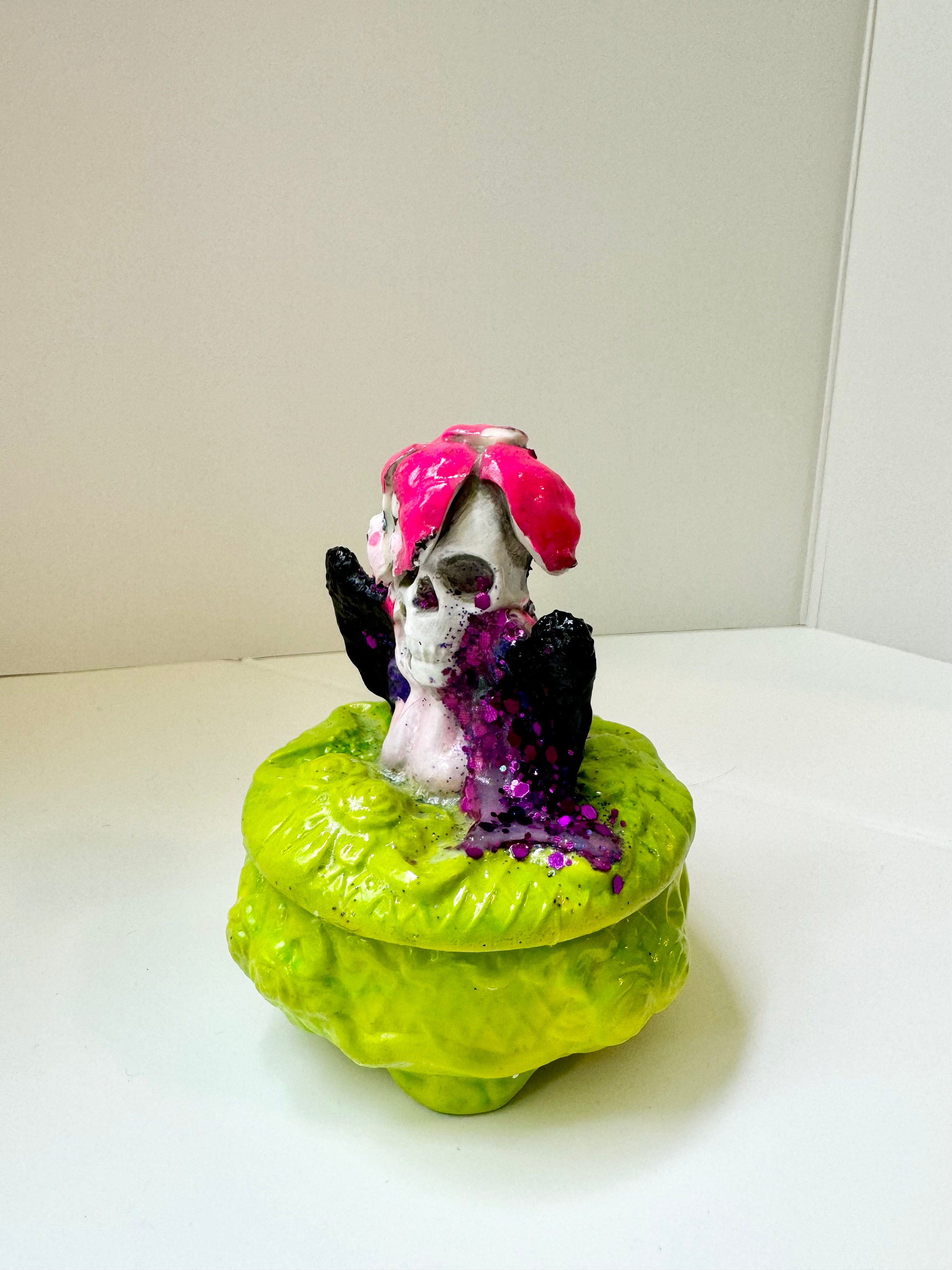 Baby Angel Upcycled Regency Ceramic Ring Storage Box, Hot Pink Cherub ...