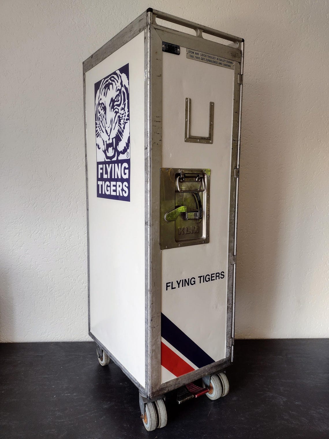 Design Your Own Airline Trolley / Airline Cart - Make It a Personal ...