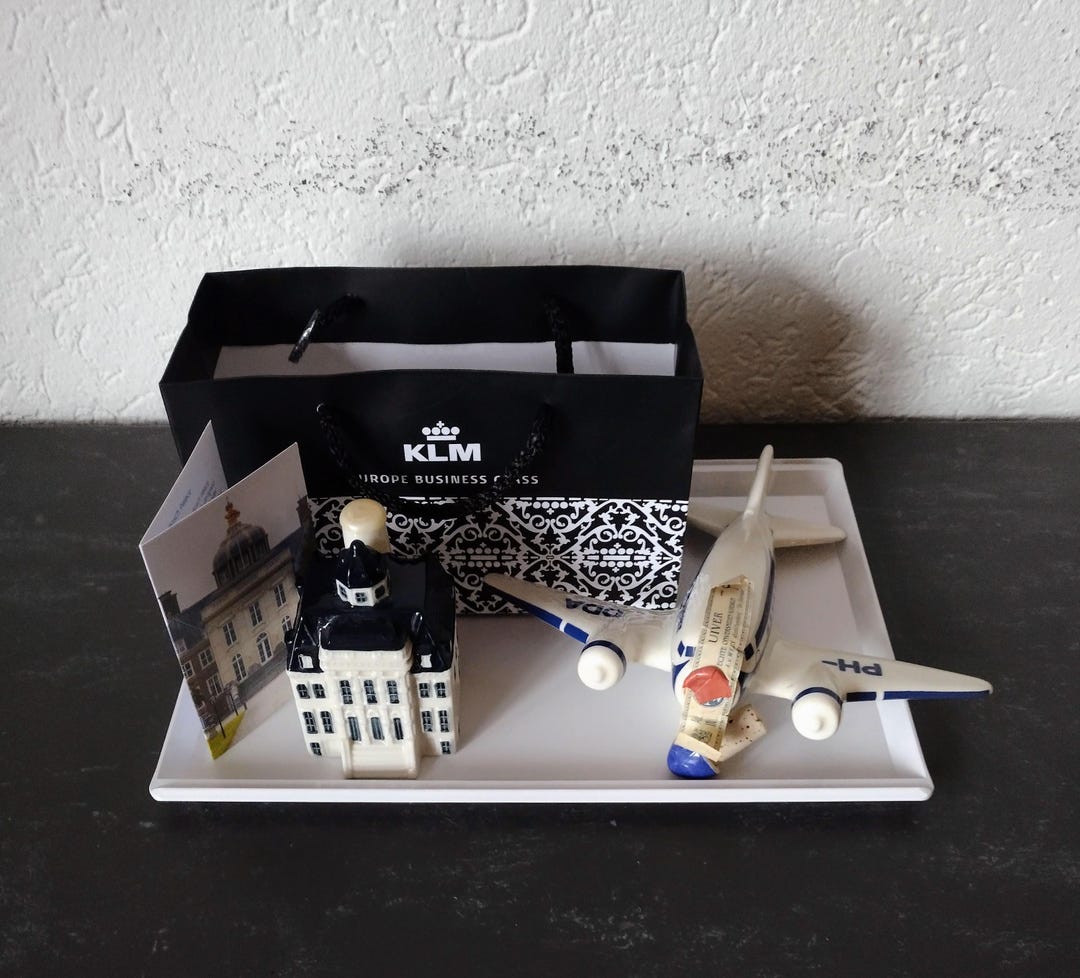 KLM Gift Set Nr. 100 Minature House Royal Palace the Hague Lockheed DC ...