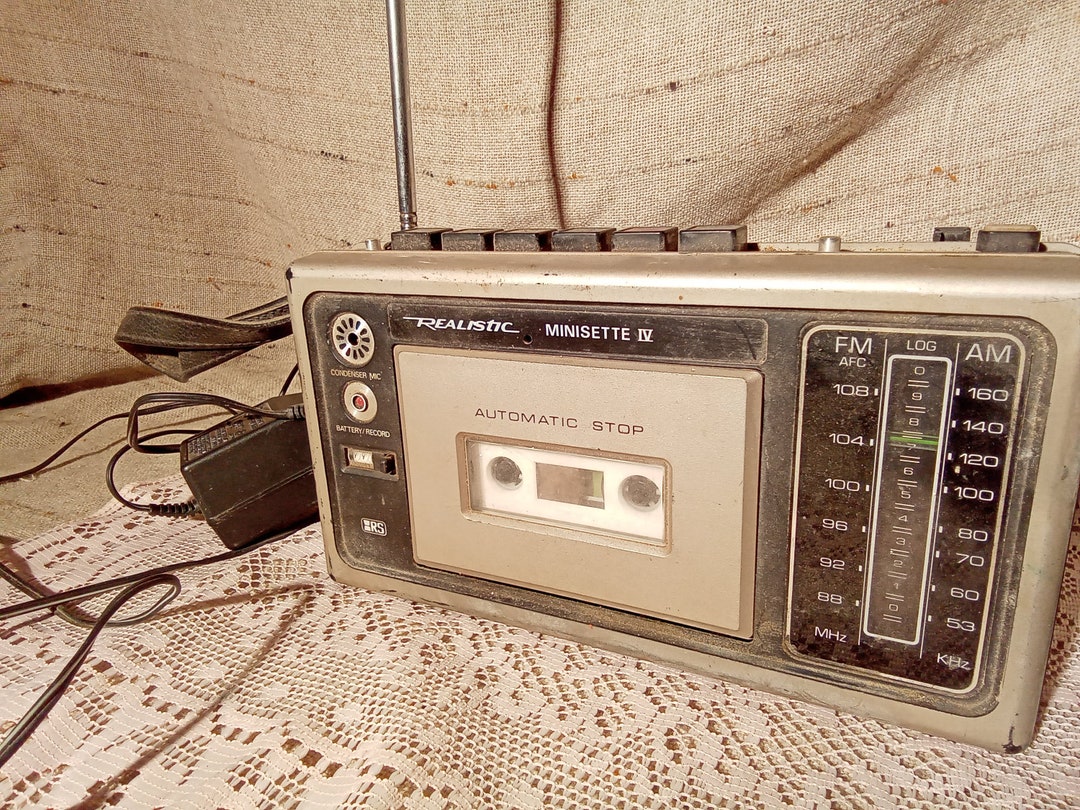Radioshack Vintage Realistic Minisette Cassett/radio Player With ...