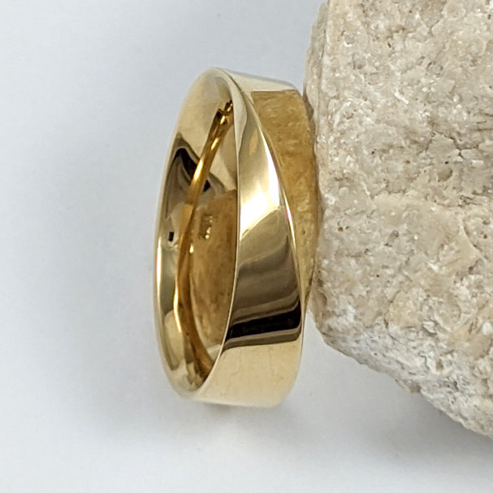 Men's Wedding Band, Mobius Men's Ring, Solid 14k Gold Men's Wedding ...