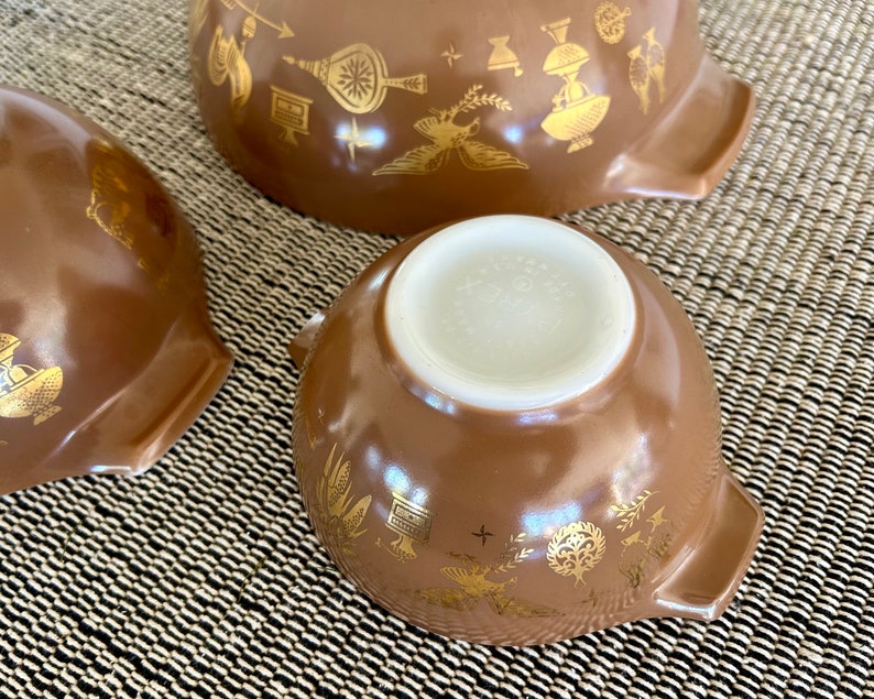 Pyrex Cinderella Bowls, Brown & Gold Americana Motif, 3 Sizes Available ...