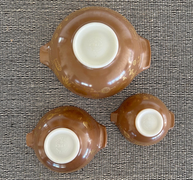 Pyrex Cinderella Bowls, Brown & Gold Americana Motif, 3 Sizes Available ...