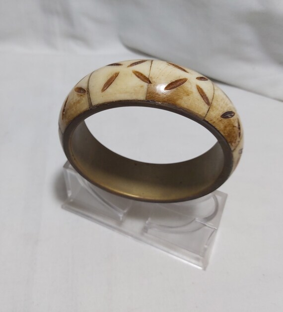 Vintage brass bangle with natural Camel bone inlayed … - Gem