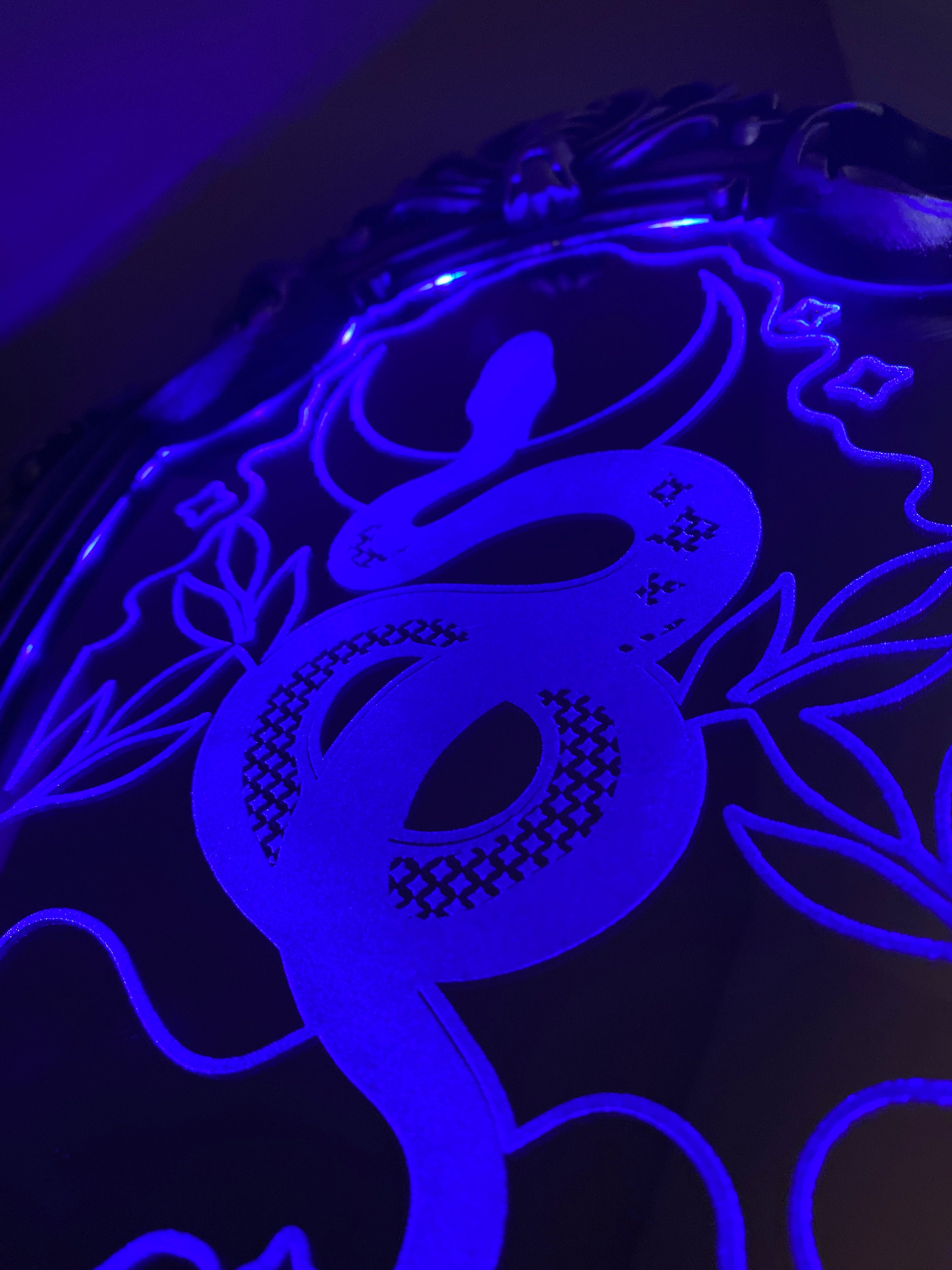 LED Lighted Mirror With Custom Designs - Etsy