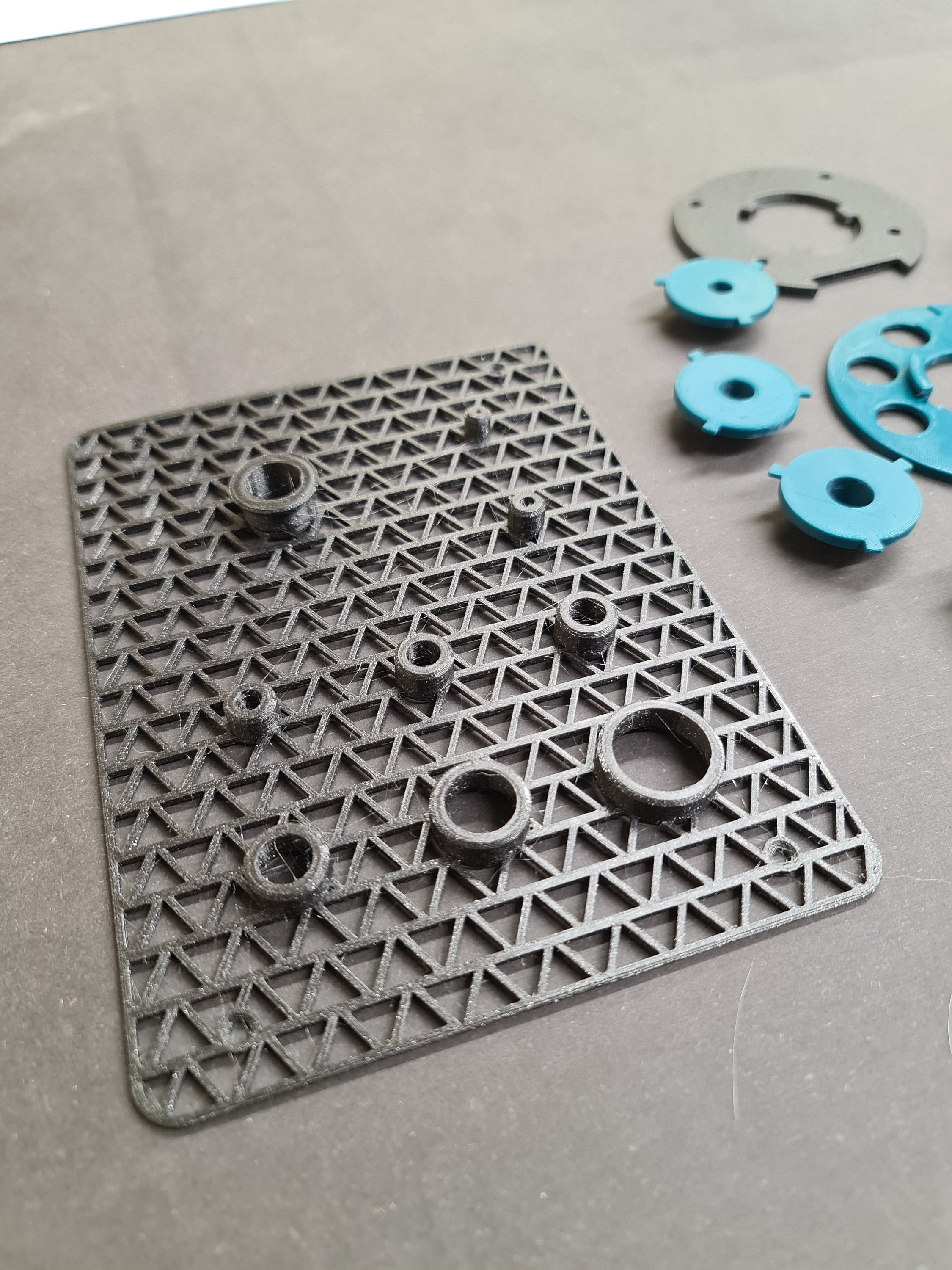 MAKITA Guide Bush Set of 8 X METRIC or 7 X IMPERIAL Sizes. Twistlock ...