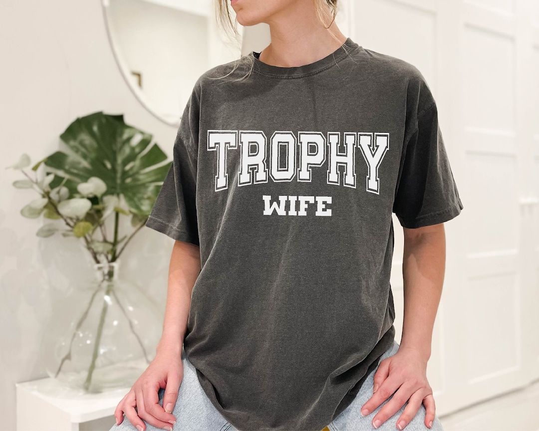 Comfort Colors Trophy Wife Shirt: Retro Mom Tee - Etsy