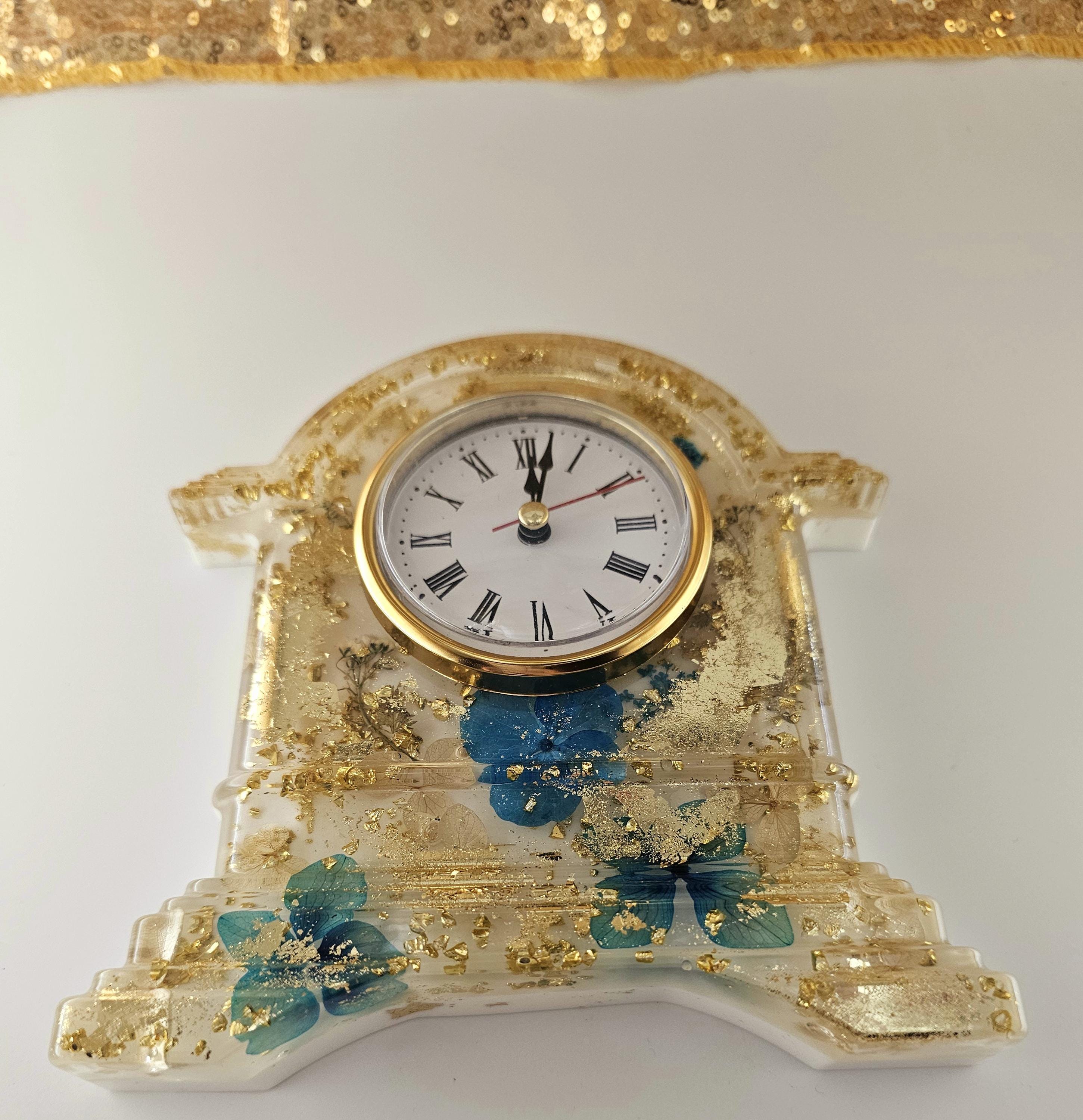Handmade Resin Mantle Clock: Pressed Flower & Gold Flakes - Etsy
