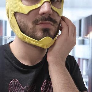 Kid Flash Helmet With Goggles – Comic Accurate Red & Silver Cosplay ...