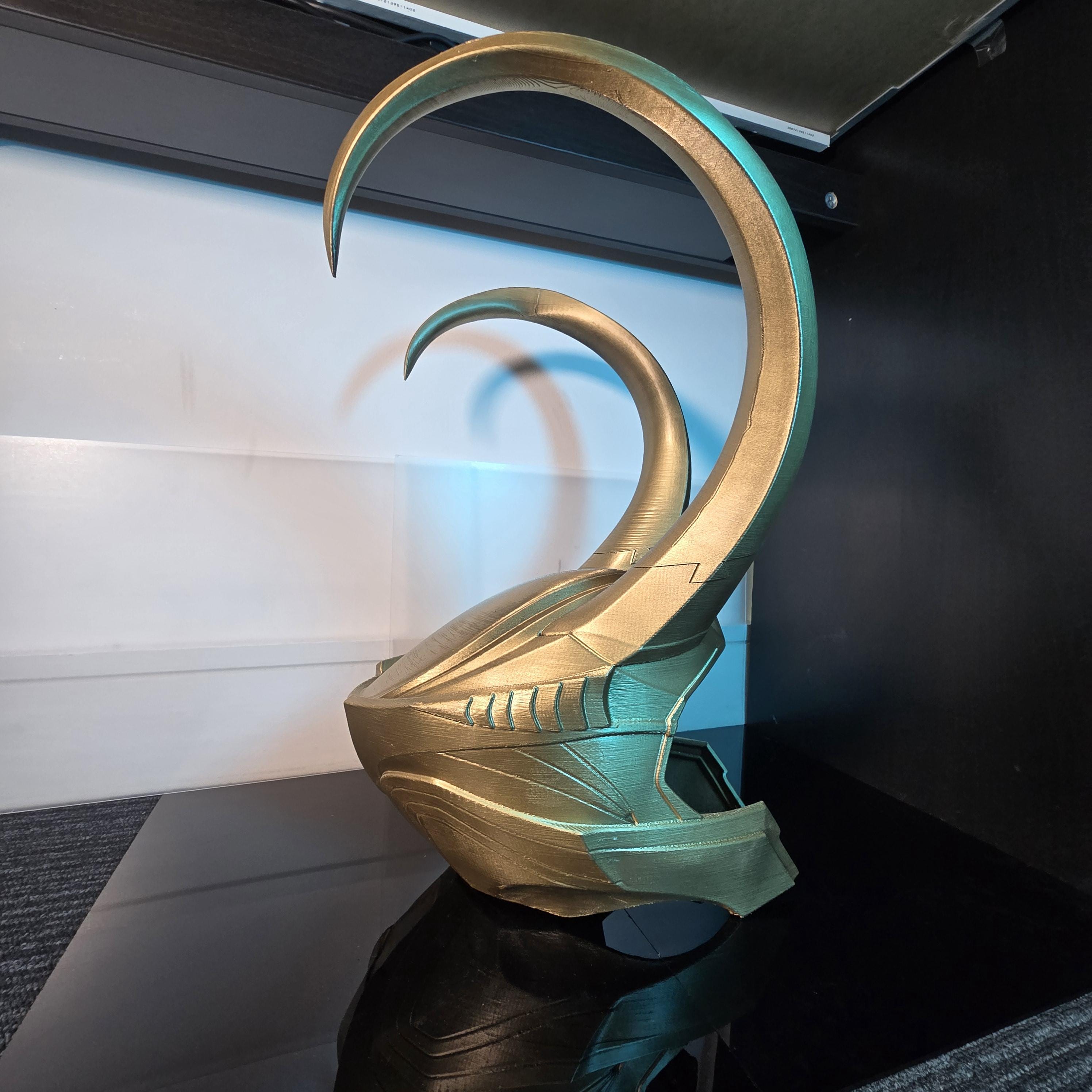 Loki Helmet With Detachable Horns - Wearable Loki Crown Cosplay Helmet ...
