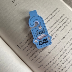 Reading Do Not Disturb Magnetic Bookmark, Cute Magnetic Bookmark ...