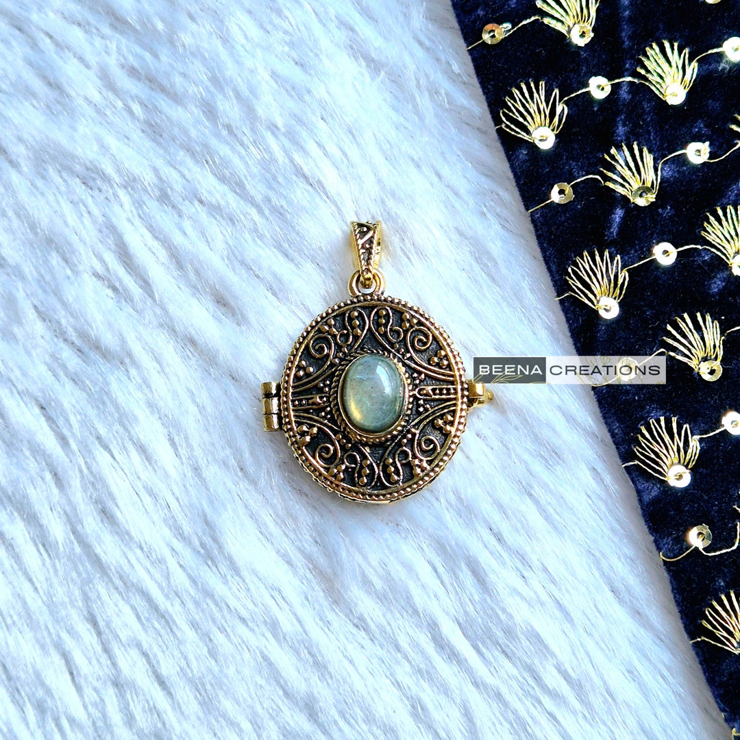 Labradorite Secret Box, Oval Secret Box, Ethnic Pendants, Amulet ...