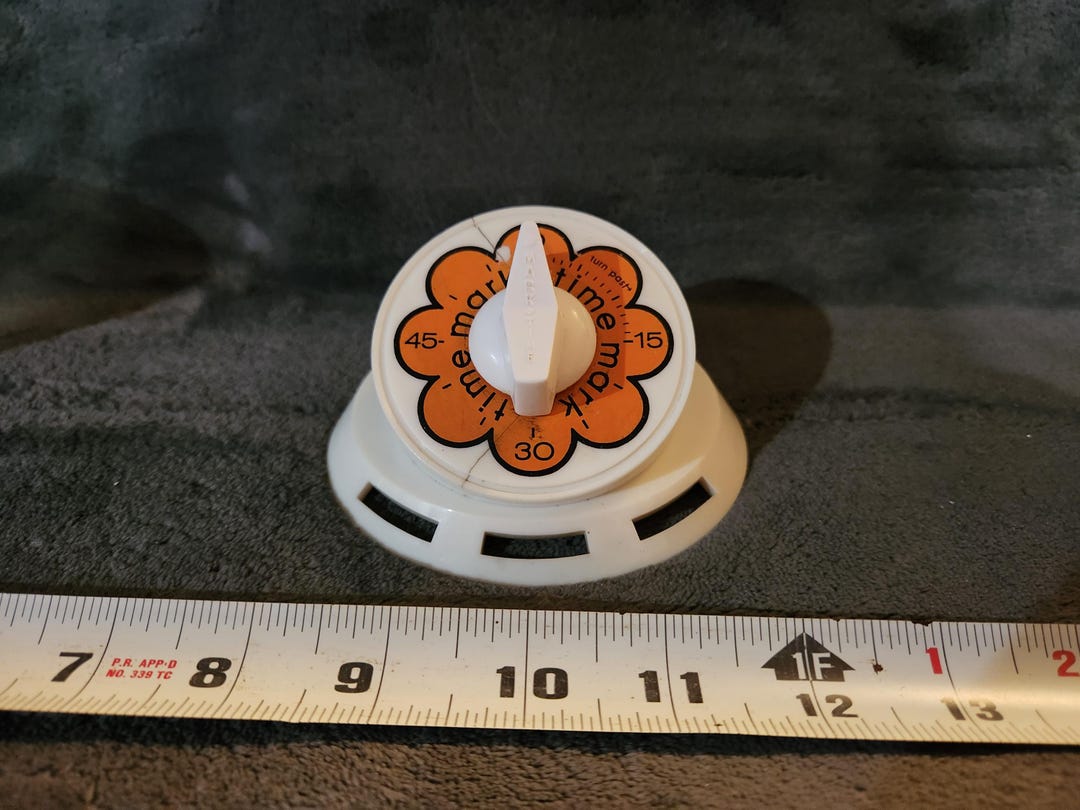 Vintage MCM 1960s Flower Power Mark Time Kitchen Timer Orange Daisy ...
