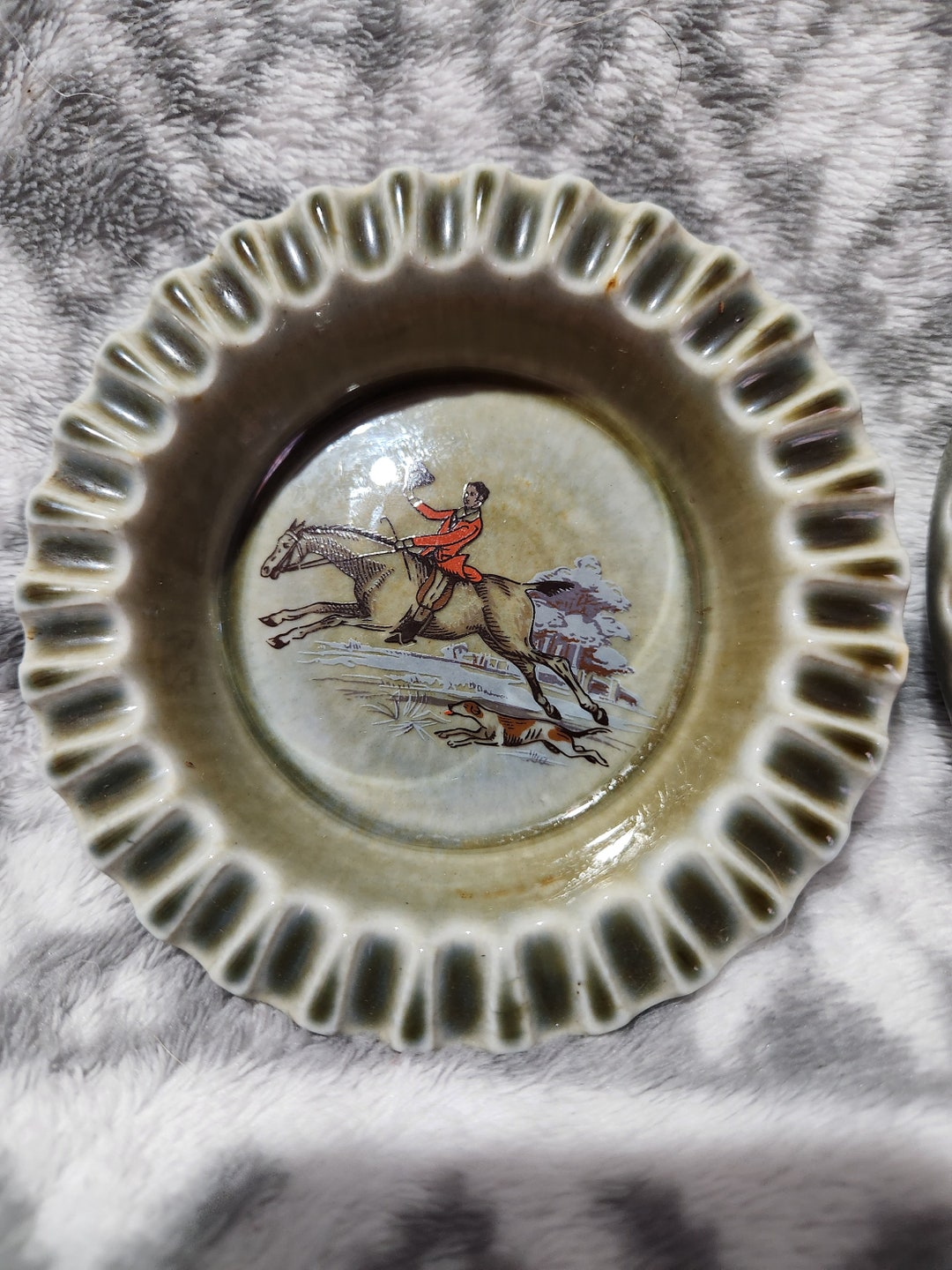 A Irish Porcelain Ashtray With Horse Riding Scene Wade Co. Armagh ...