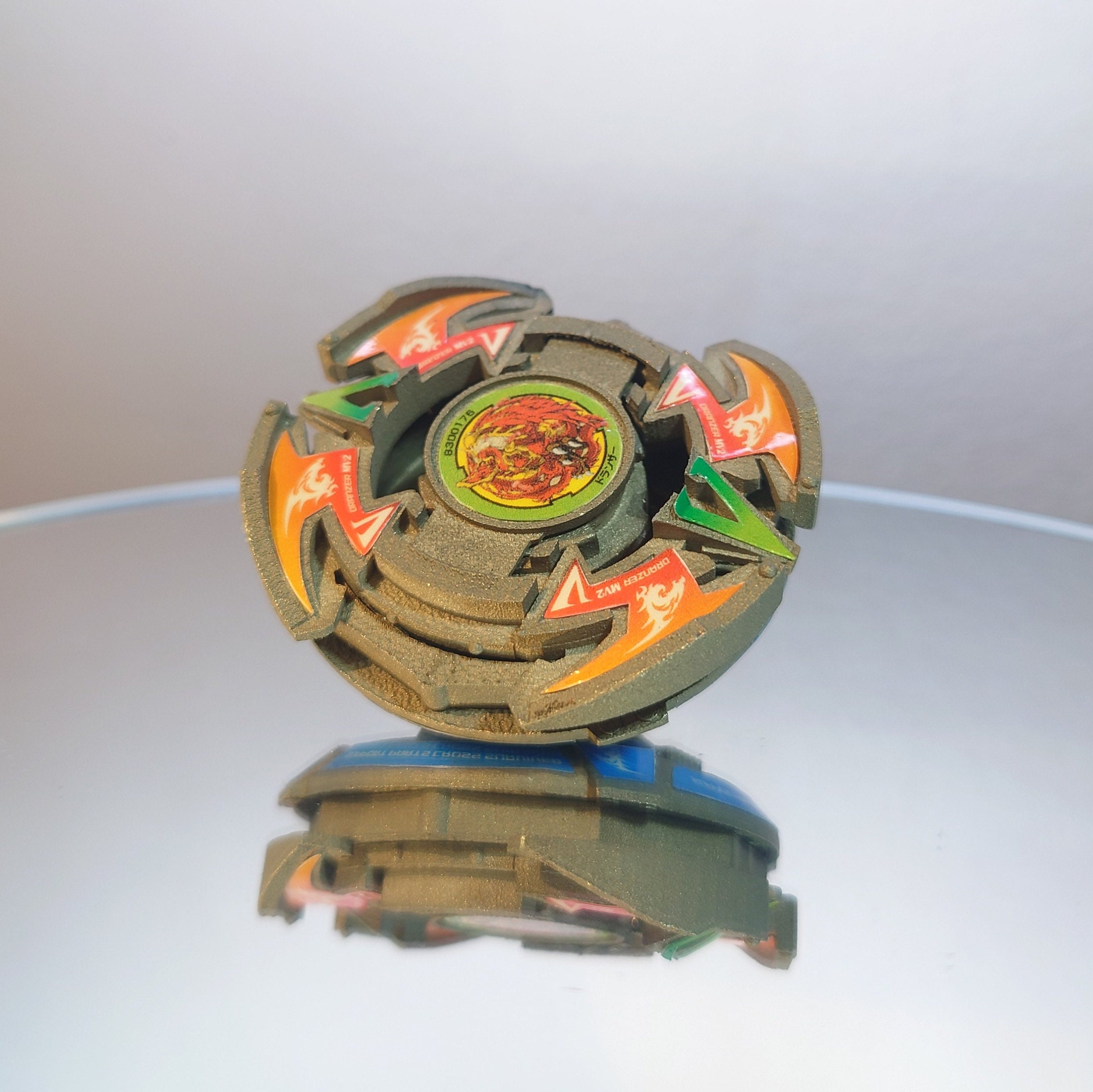 Beyblade Dranzer Vs Cyber Dranzer